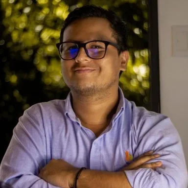 Se solicita - Programador API